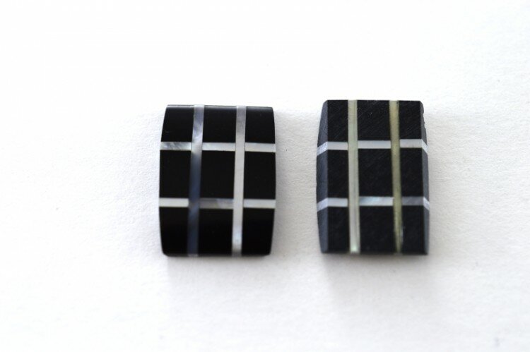 Кабошон из перламутра прямоугольный 18х13х2,5мм, цвет белый/черный, 2007-009, 1шт