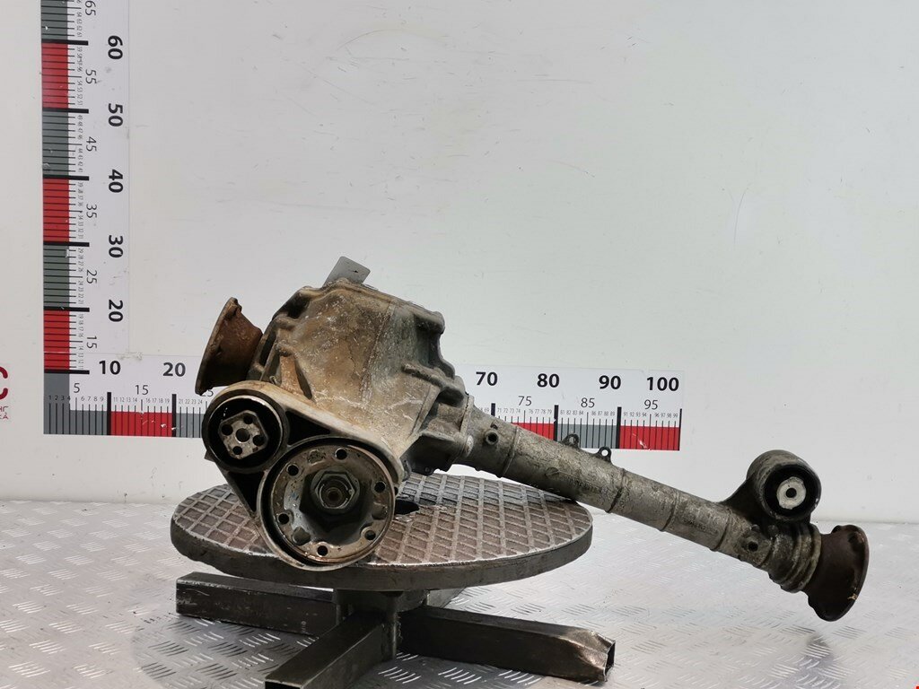 Редуктор переднего моста Volkswagen Touareg 1 0AA409508E арт. 1818289