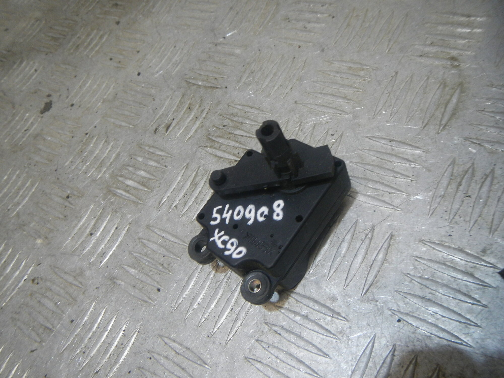Б/У Моторчик заслонки отопителя, Volvo (Вольво)-XC90 (02-) VOLVO XC90 (02-) Без видимых повреждений. 540908 VOLVO арт. 3...