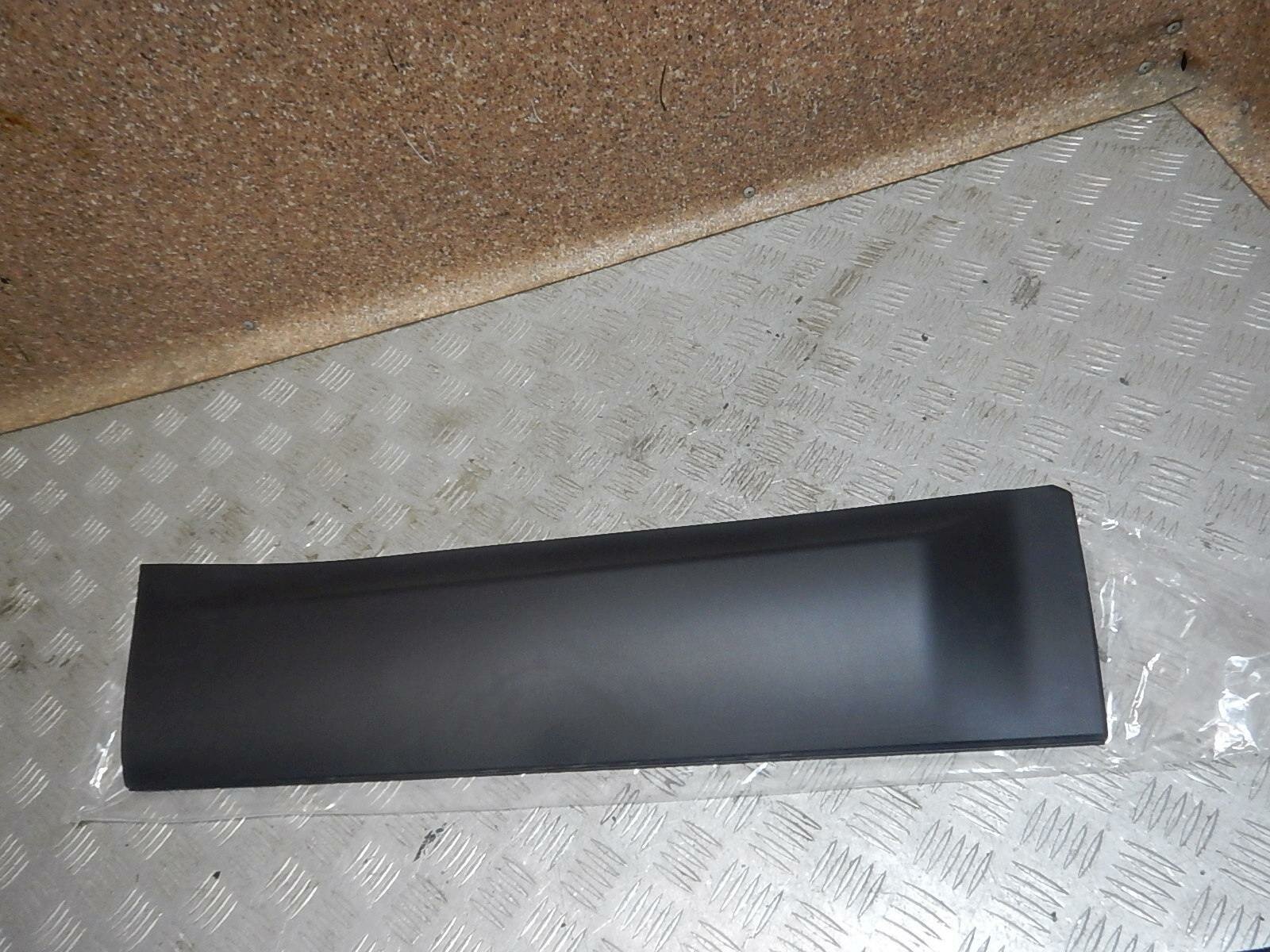 Б/У Молдинг двери задней правой, Nissan (Ниссан)-QUASHQAI+2 (JJ10) (08-) NISSAN QUASHQAI+2 (JJ10) (08-) Новый. 468076 NI...