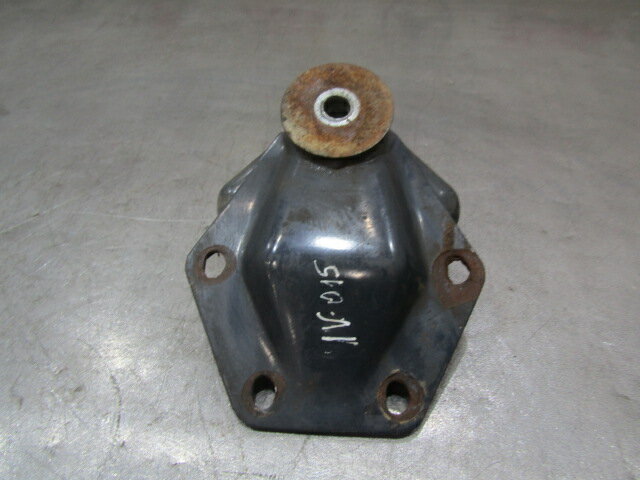 Кронштейн передней рессоры задний Iveco Stralis