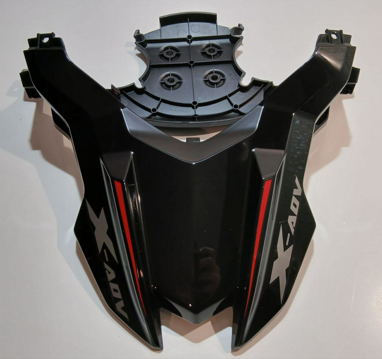 Пластик передний (Клюв черно-серый) ADV 300 GARET