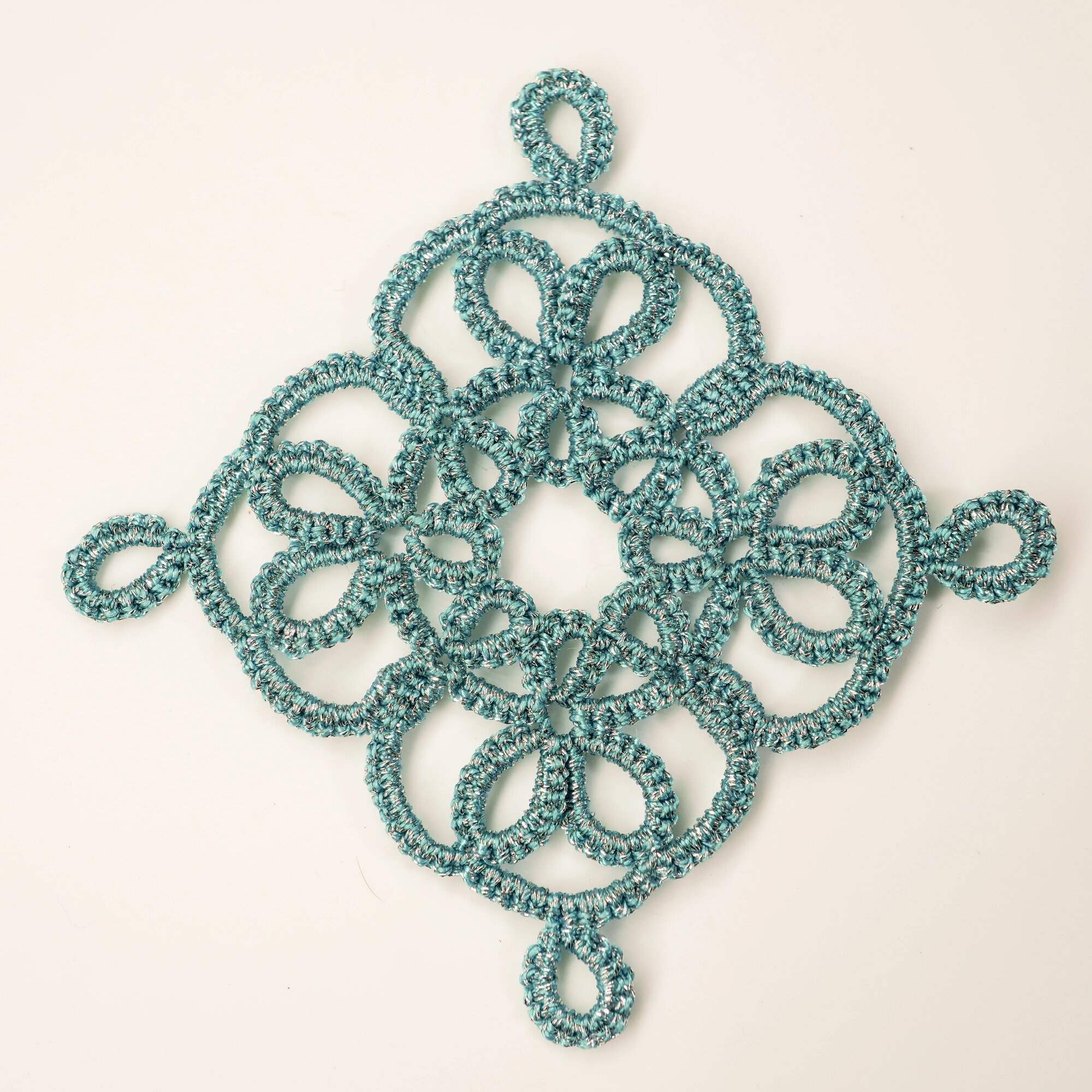 Calais FS металлическая нить для вышивки 4-х нитка