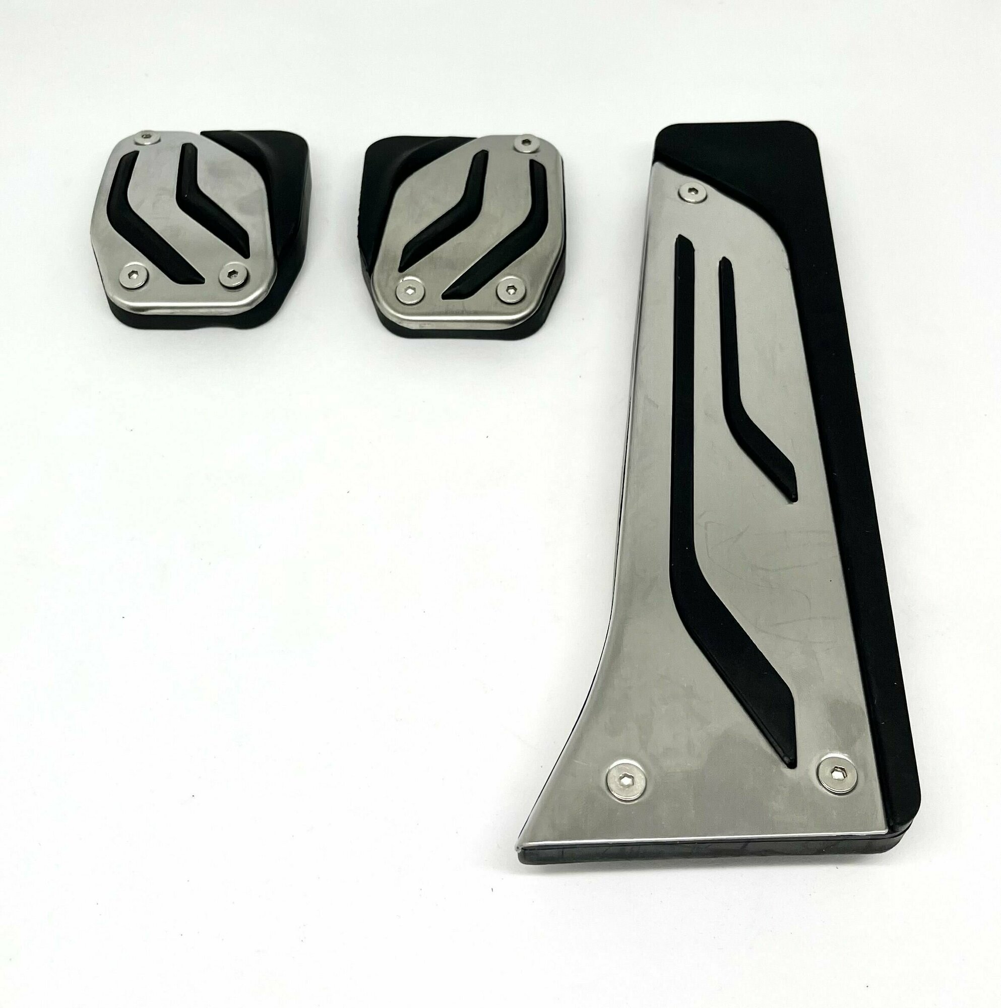 Накладки на педали для автомобиля BMW (МКПП)