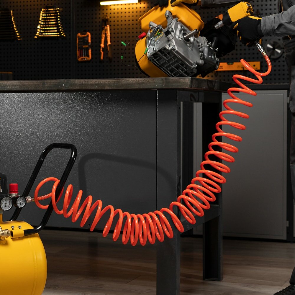 Спиральный воздушный шланг STELS 8x12мм, 18 бар, с быстросъемными соединениями, 15 м// 57019