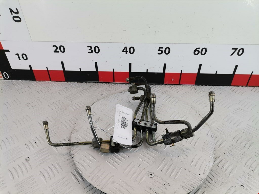 Трубка топливная Mazda 323 BJ RF1G13G10 арт. 1488214