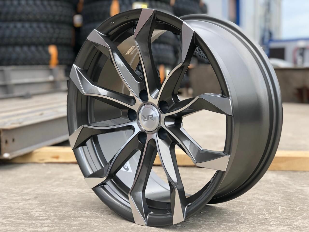 Диски автомобильные RR CSS5320 19*8,5 5*112 ET25 66,6 G-P, шт