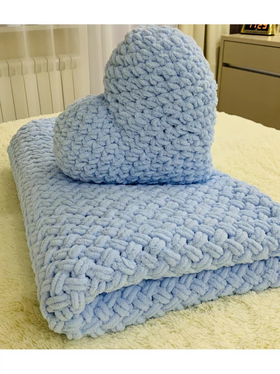 Плед 150x180 и подушка 40x40 Ручная работа из Alize Puffy