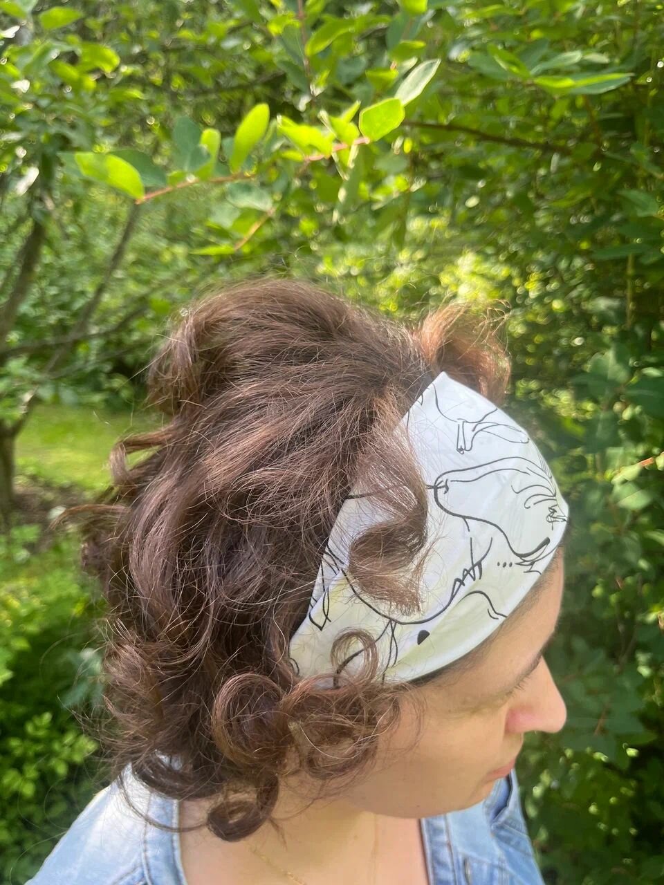 Повязка на голову женская на резинке из атласа "Белые груши"