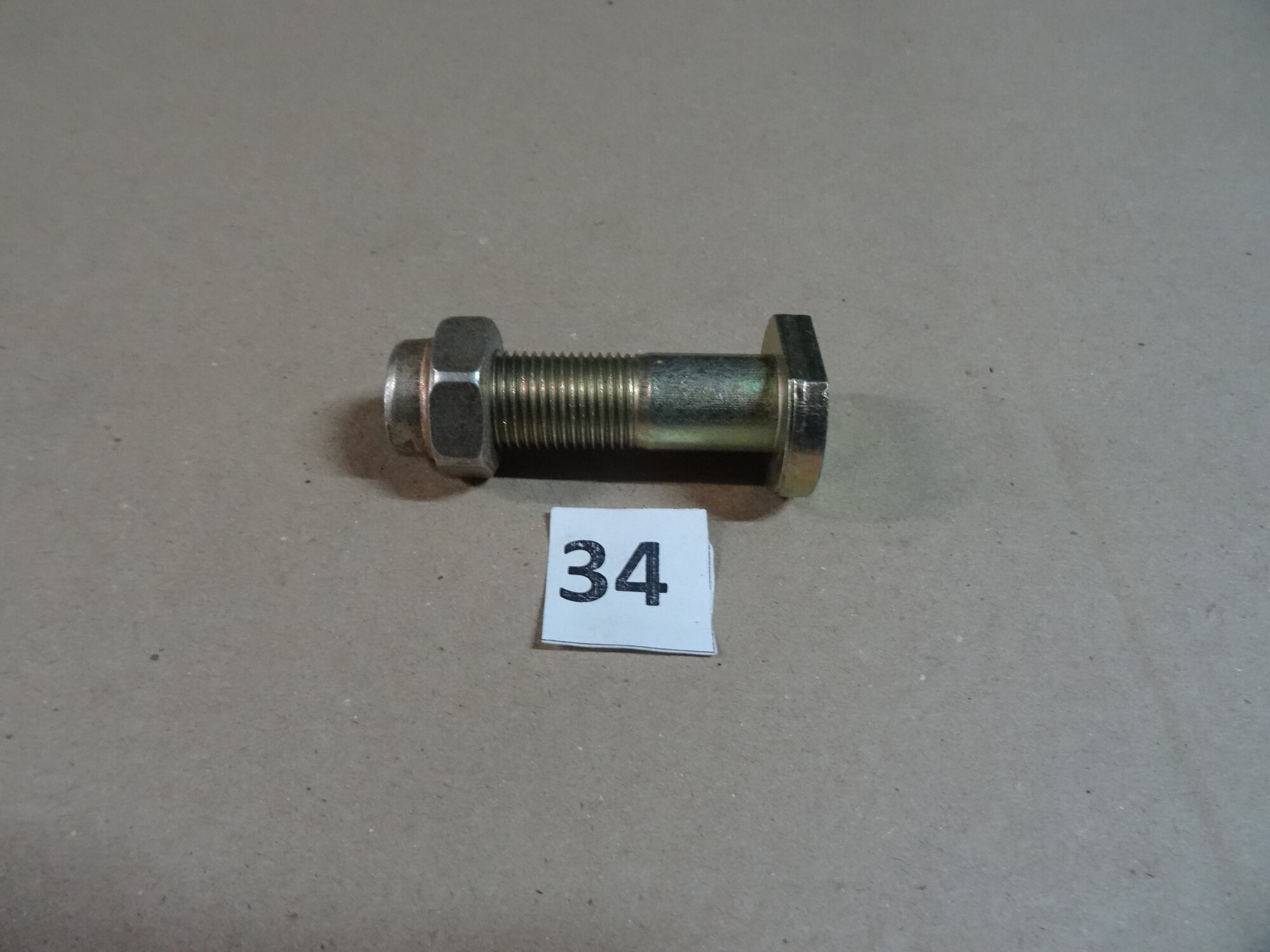 Болт М16х1,5х50 тормозн. барабана КамАЗ (в сб. с гайкой)