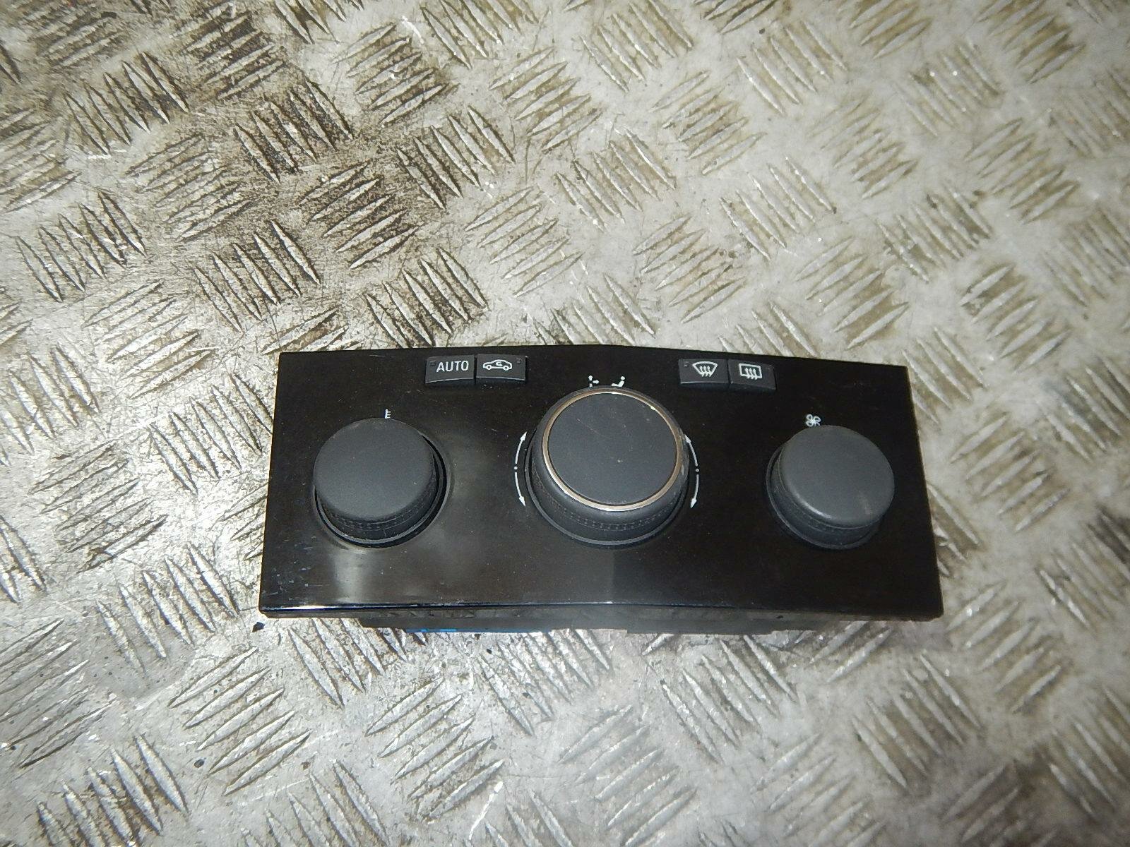 Б/У Блок управления климатической установкой, Opel (Опель)-ASTRA H (04-) OPEL ASTRA H (04-) Царапины 385060 GENERAL MOTO...