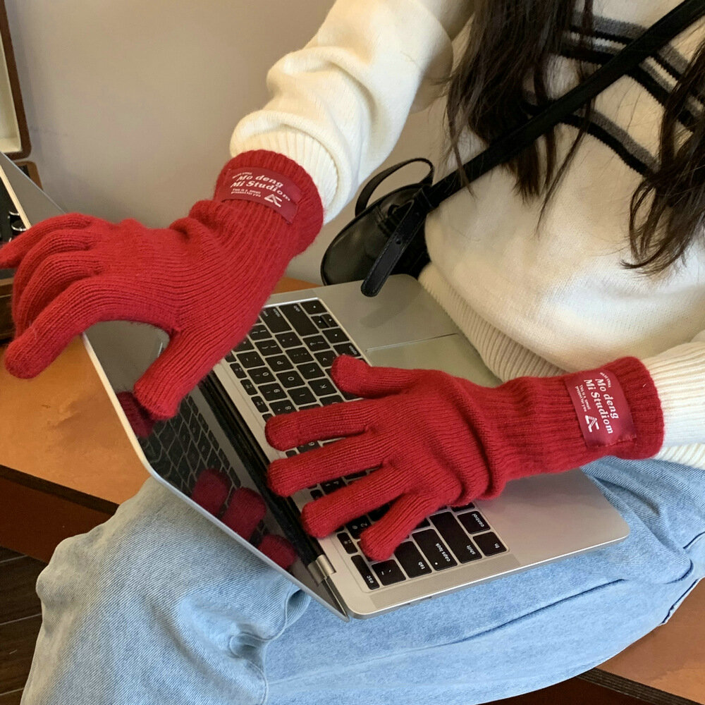 Перчатки для женщин