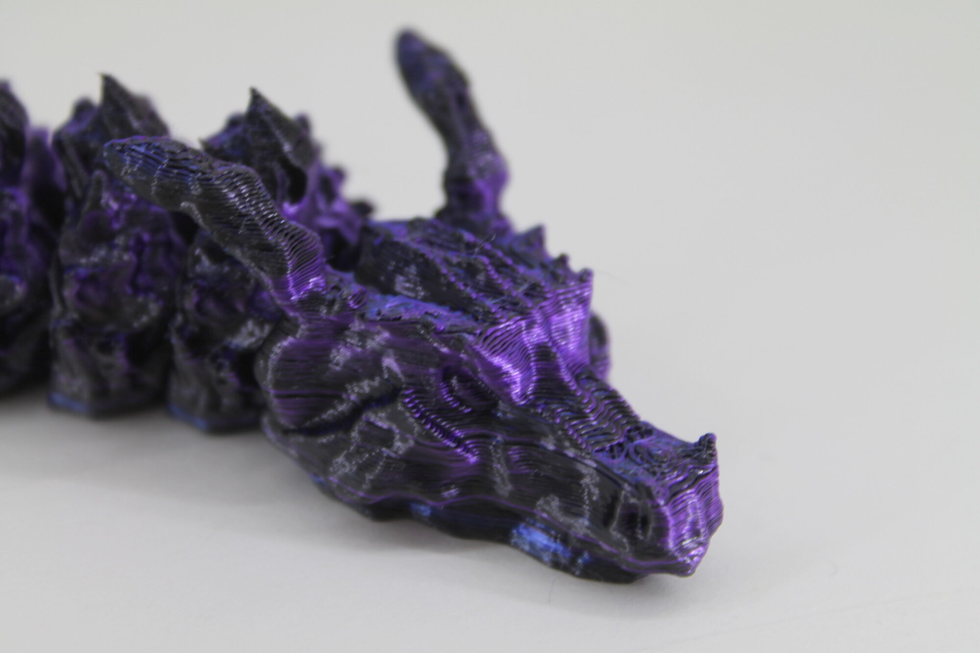 Фигурка "Дракон ночи", пластик, черно-сине-фиолетовая, 3x3x42 см