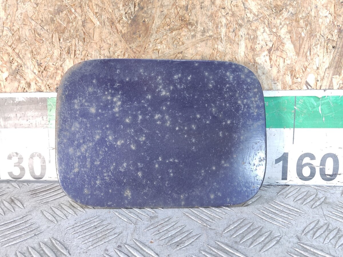 Лючок бензобака VOLKSWAGEN Golf 3 1H9809905