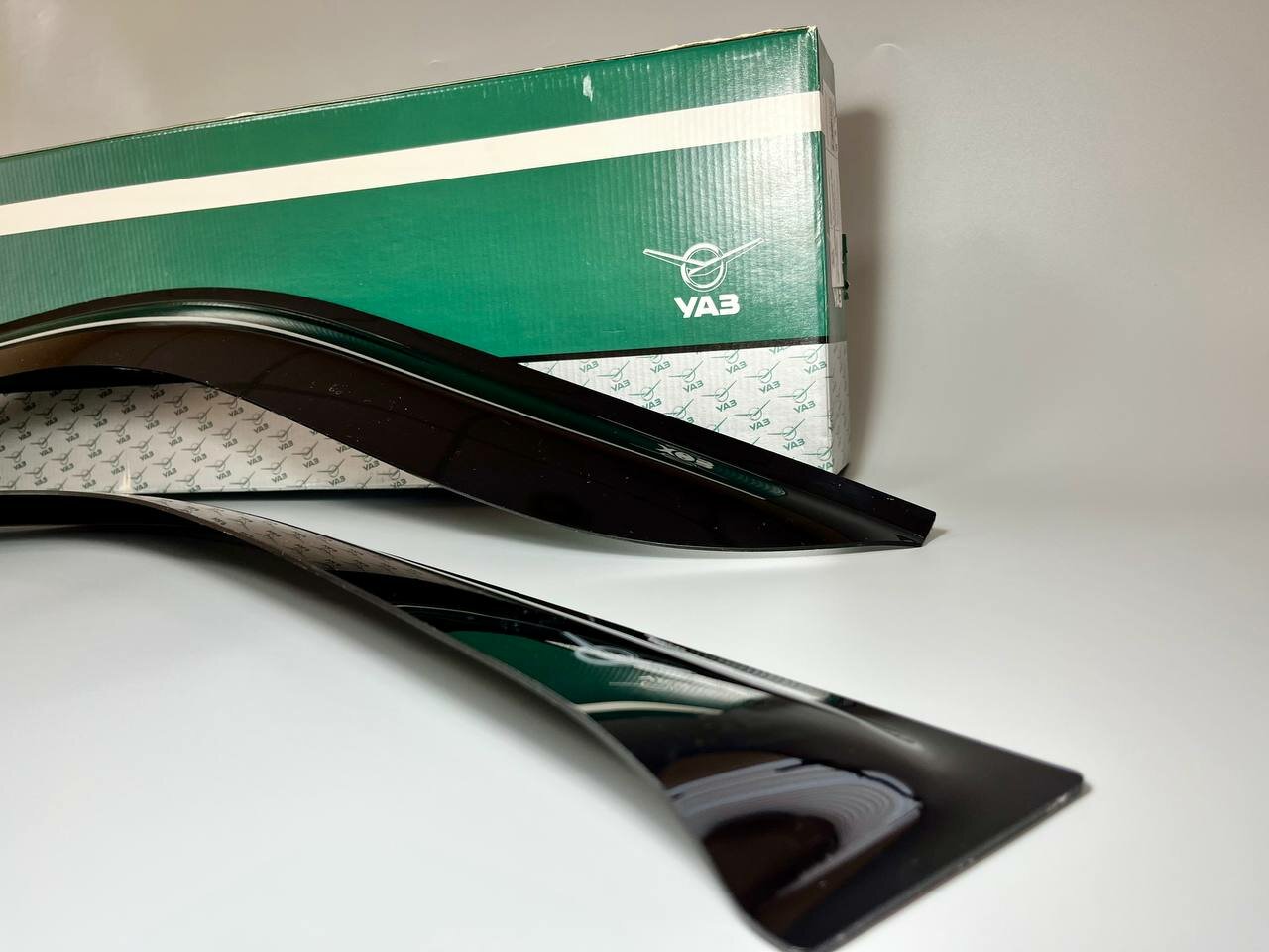 Дефлектор двери Уаз ПРОФИ (2шт), арт: 2363-02-4727008-00