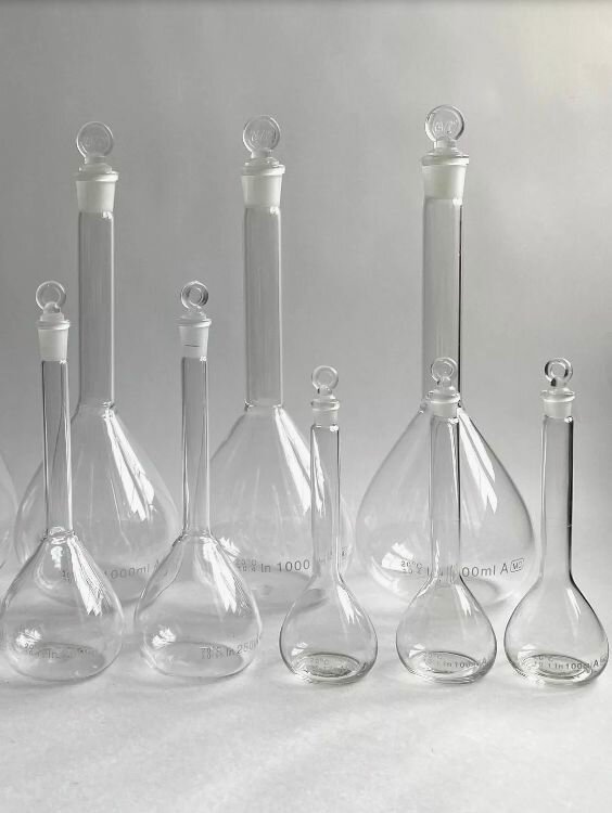 Колба мерная 2-2000-2 (29/32), 2000 мл (со шлифом и пробкой)