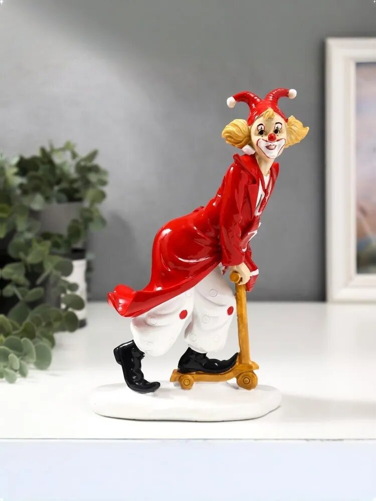 Декоративная фигурка «Буффонада. Весёлый клоун на самокате», полистоун
