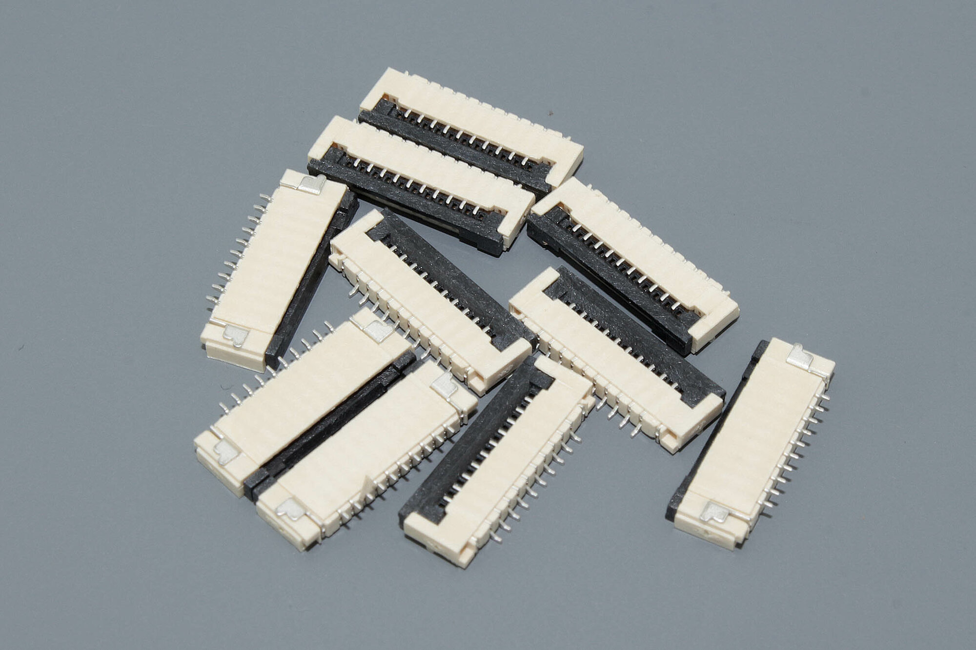 Разъем FPC Flip-Lock 1010-10RLGF 10 pin высота 1мм шаг 1мм 10 шт