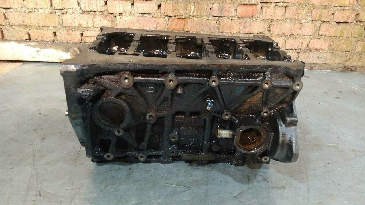 Блок цилиндров Volvo S70 (1996 - 2000) 1J124799