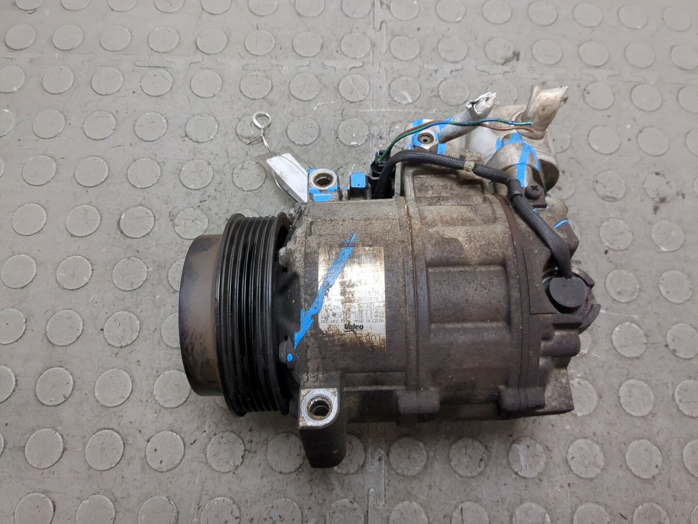 Компрессор кондиционера Mercedes C W204 Б/У