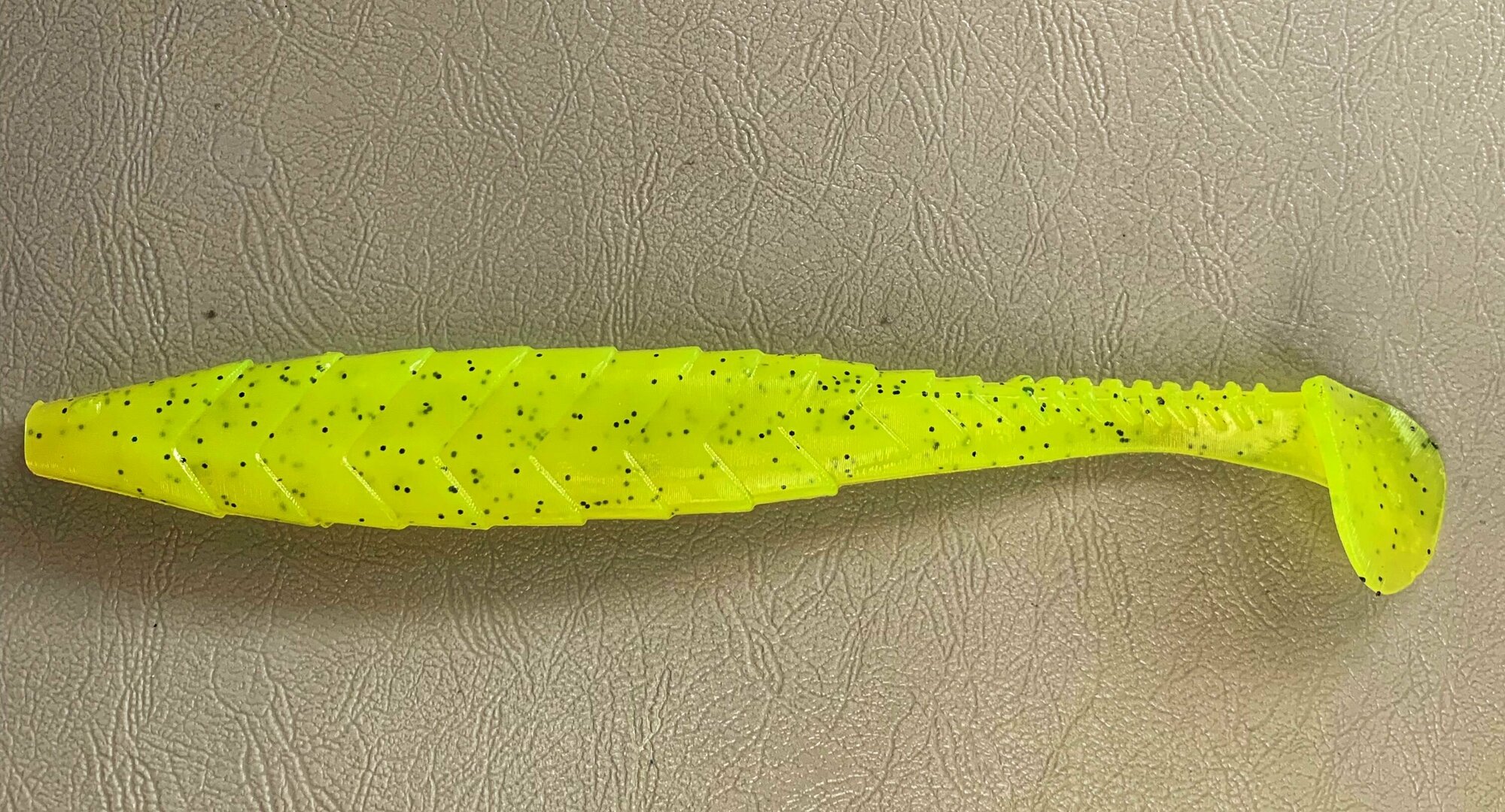 Мягкая силиконовая приманка Пайк Минноу (Pike Minnow) 120 мм ,4 шт, Лимон/Сhartreuse.