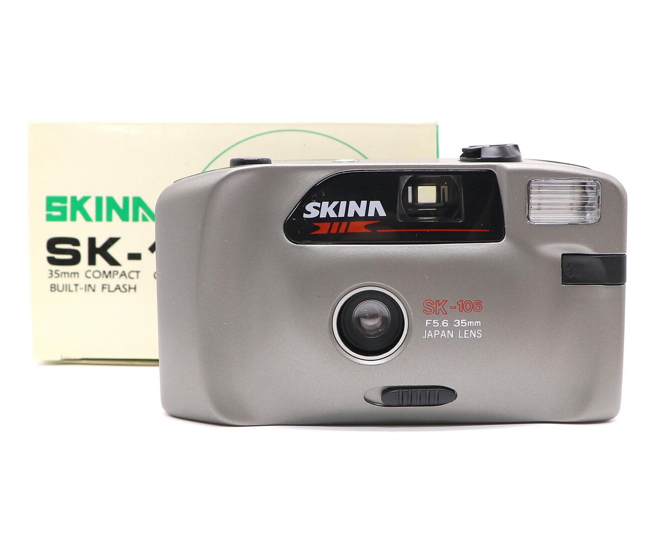 Компактная плёночная камера Skina SK-106 в упаковке