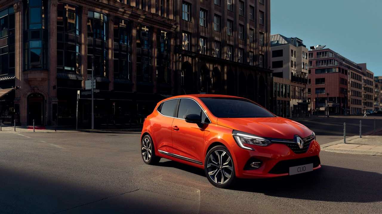 Картина на холсте 110x60 LinxOne "Автомобили renault" интерьерная для дома / на стену / на кухню / с подрамником