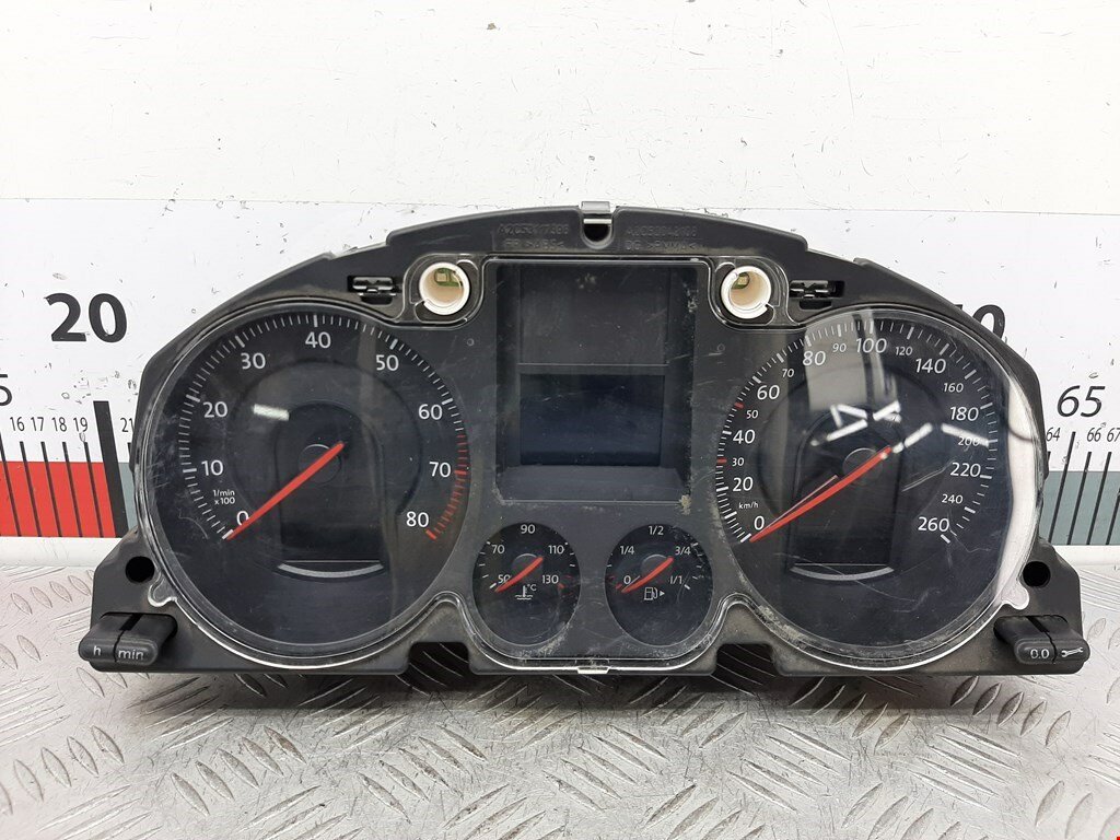 Панель приборная (щиток приборов) Volkswagen Passat 6 3C0920860G арт. 2082927