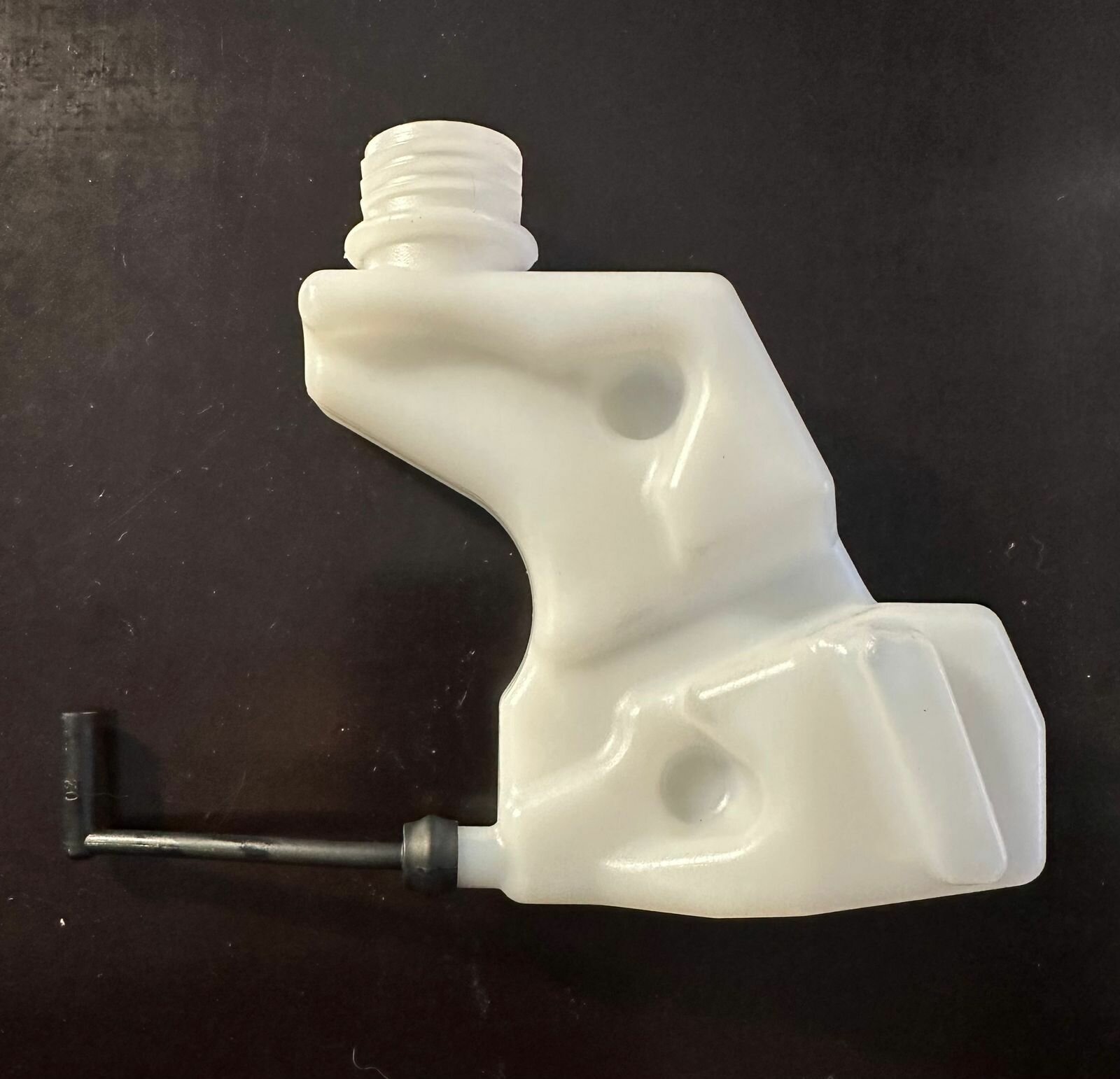 Масляный бачок в сборе подходит для цепной пилы MAKITA, UC3541A