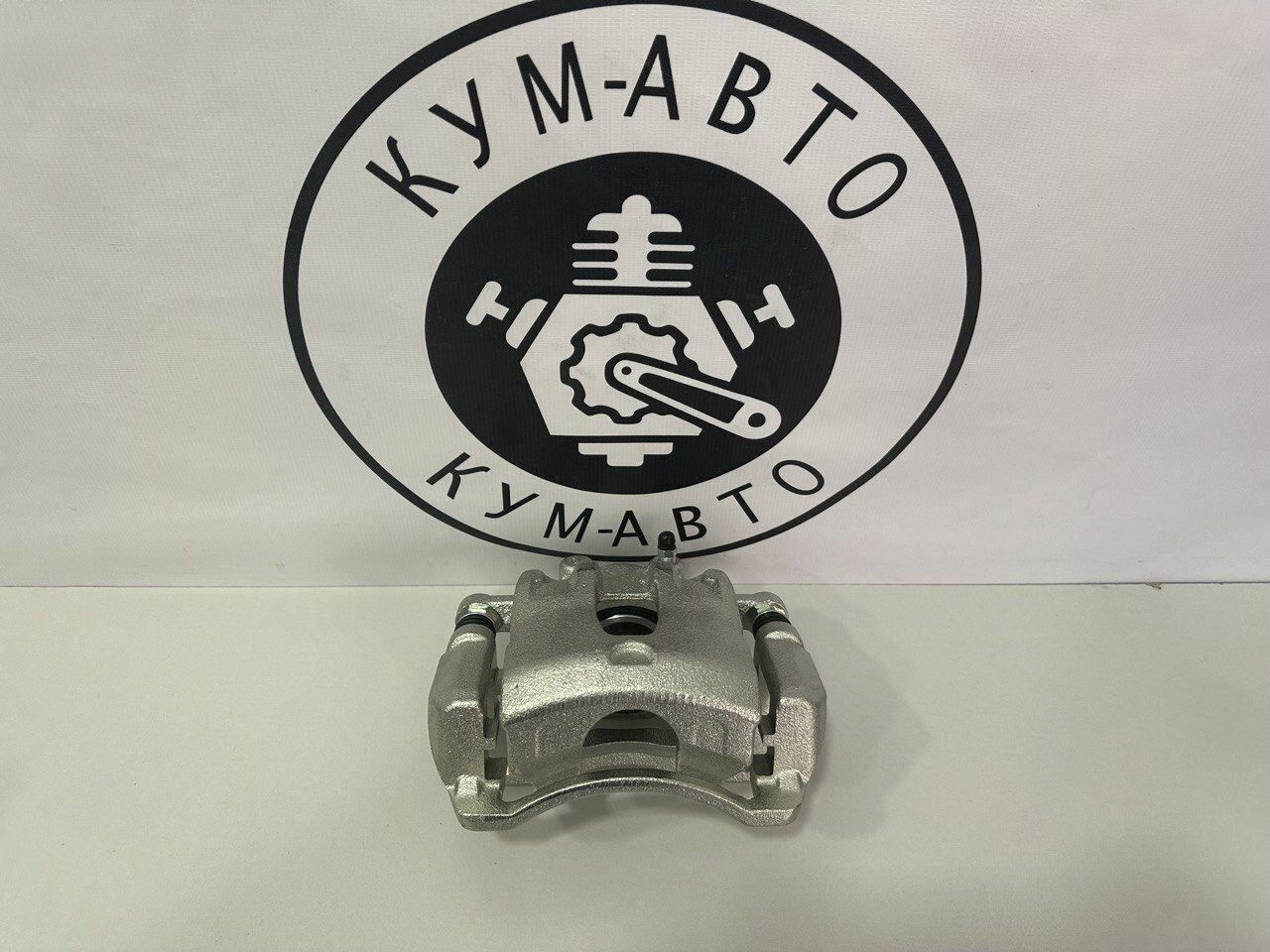 Передний левый тормозной суппорт Хендай Солярис с 2010 года