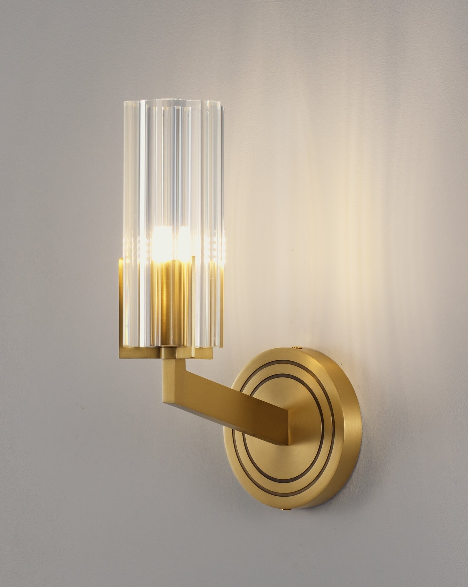 Светильник настенный Бра Moderli V11015-1W Brass, золотой, прозрачный