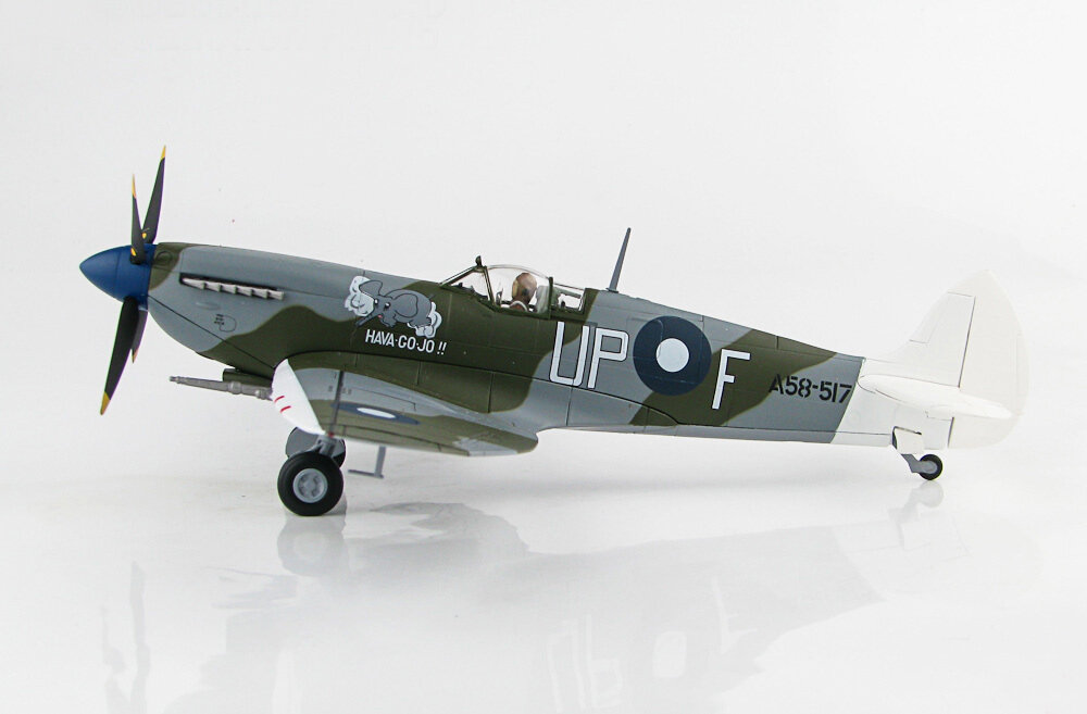 Hobby Master Модель самолета Supermarine Spitfire Mk.VIII