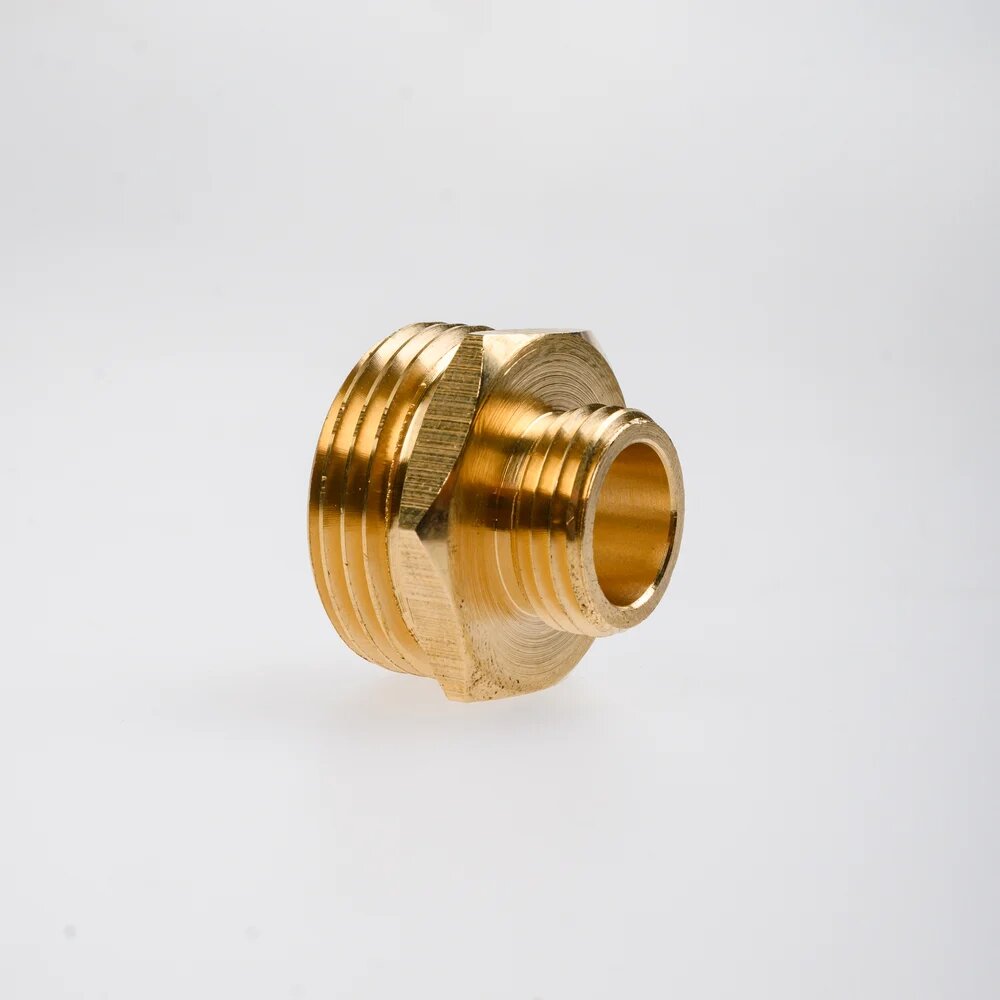 Муфта переходная HG 1" НР х 1/2" НР полупрофессиональная латунная без покрытия наружное соединение наружная‑наружная