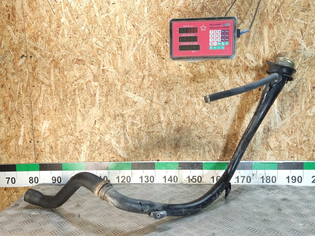 Горловина топливного бака BMW 7 2001-2008 16117177189