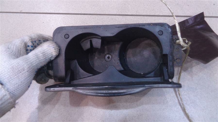 Подстаканник консоли КПП от Chevrolet Epica 2006-2012