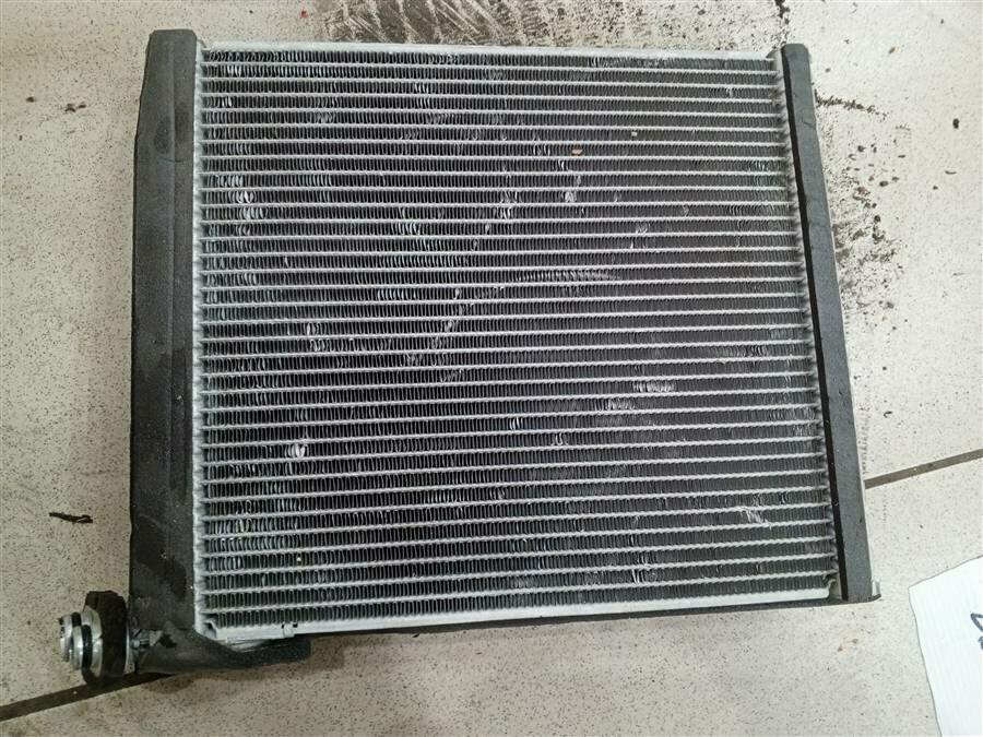 Испаритель кондиционера от Toyota Corolla E150 2006-2013