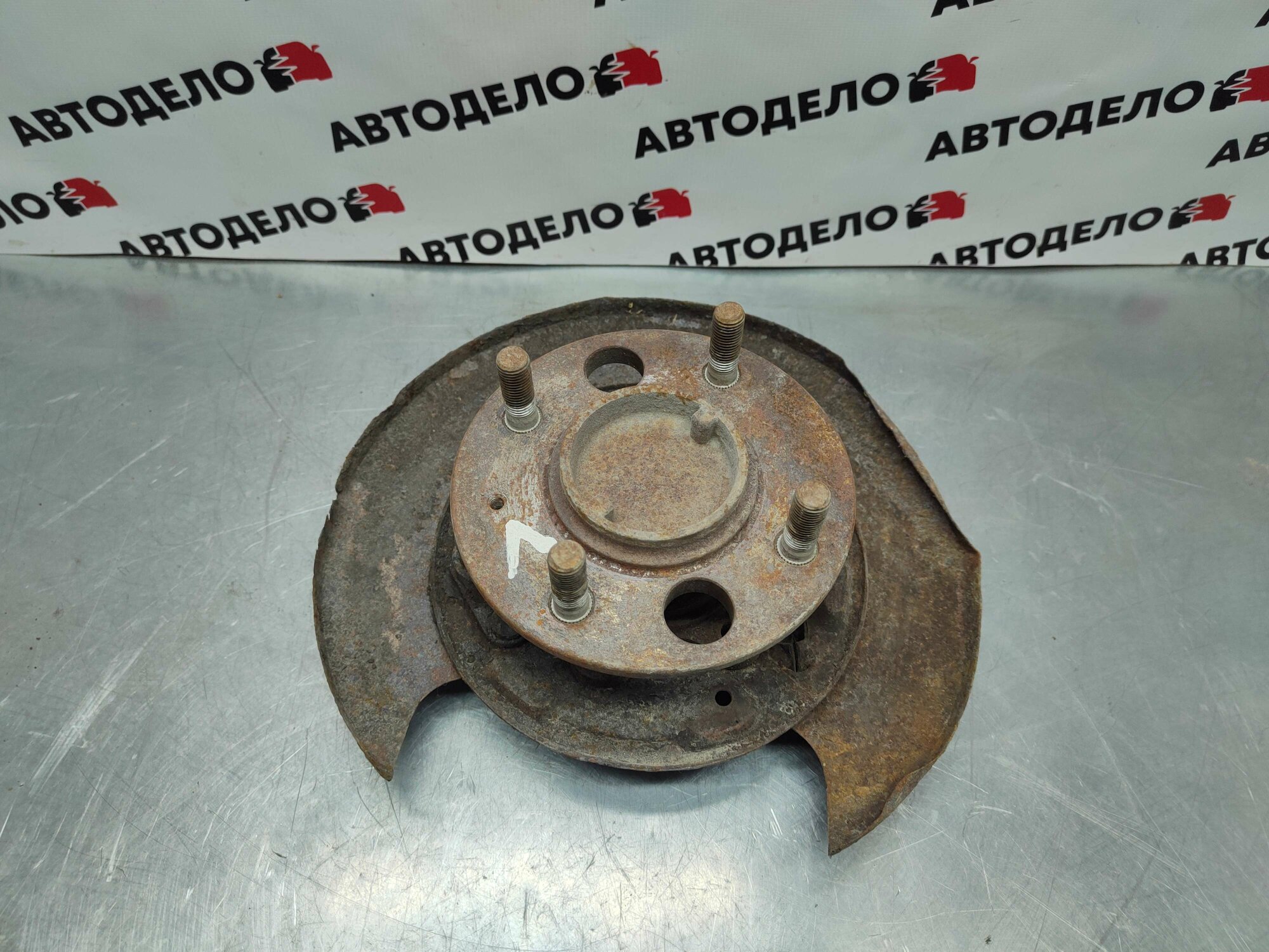 Ступица задняя правая Kia Magentis 2002 г.в