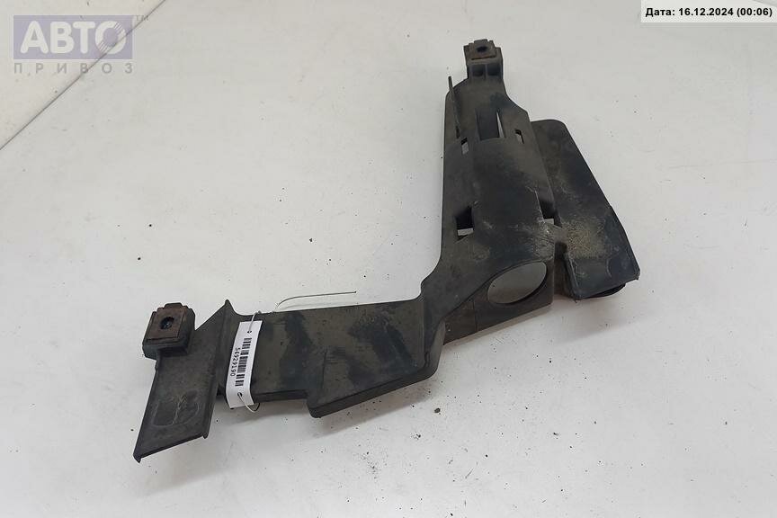 Крепление фары левой BMW 3 E46 (1998-2006)