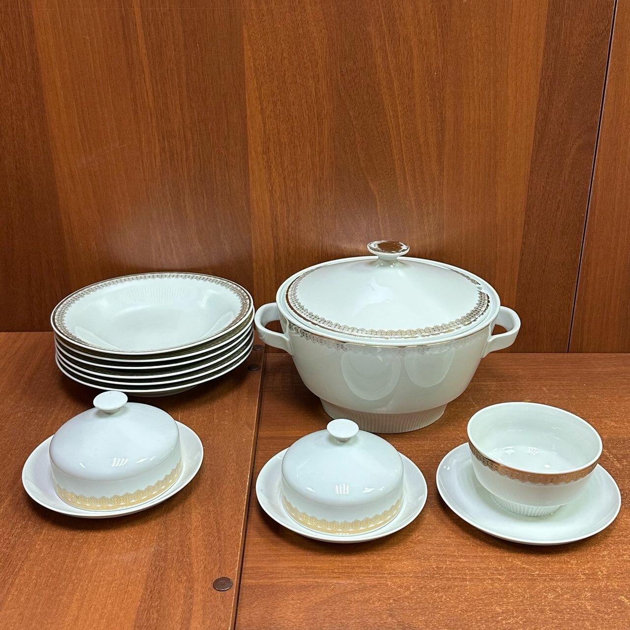 Столовый сервиз 10 предметов Фарфор Позолота COLDITZ ГДР