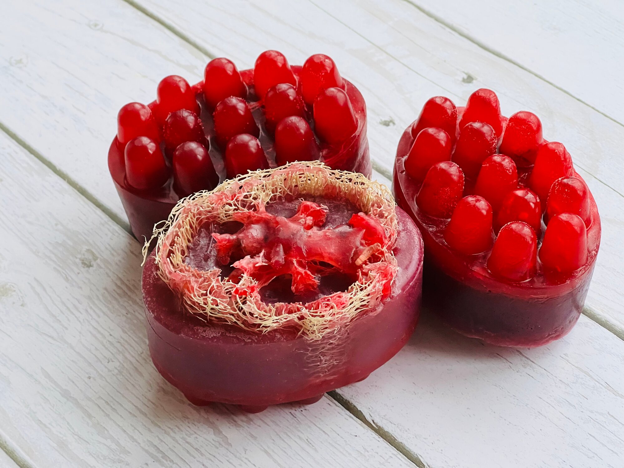 Мыло ручной работы с эффектом скрабирования, с люфа, глицерином и оливковым маслом,200 г, аромат "Цитрус"