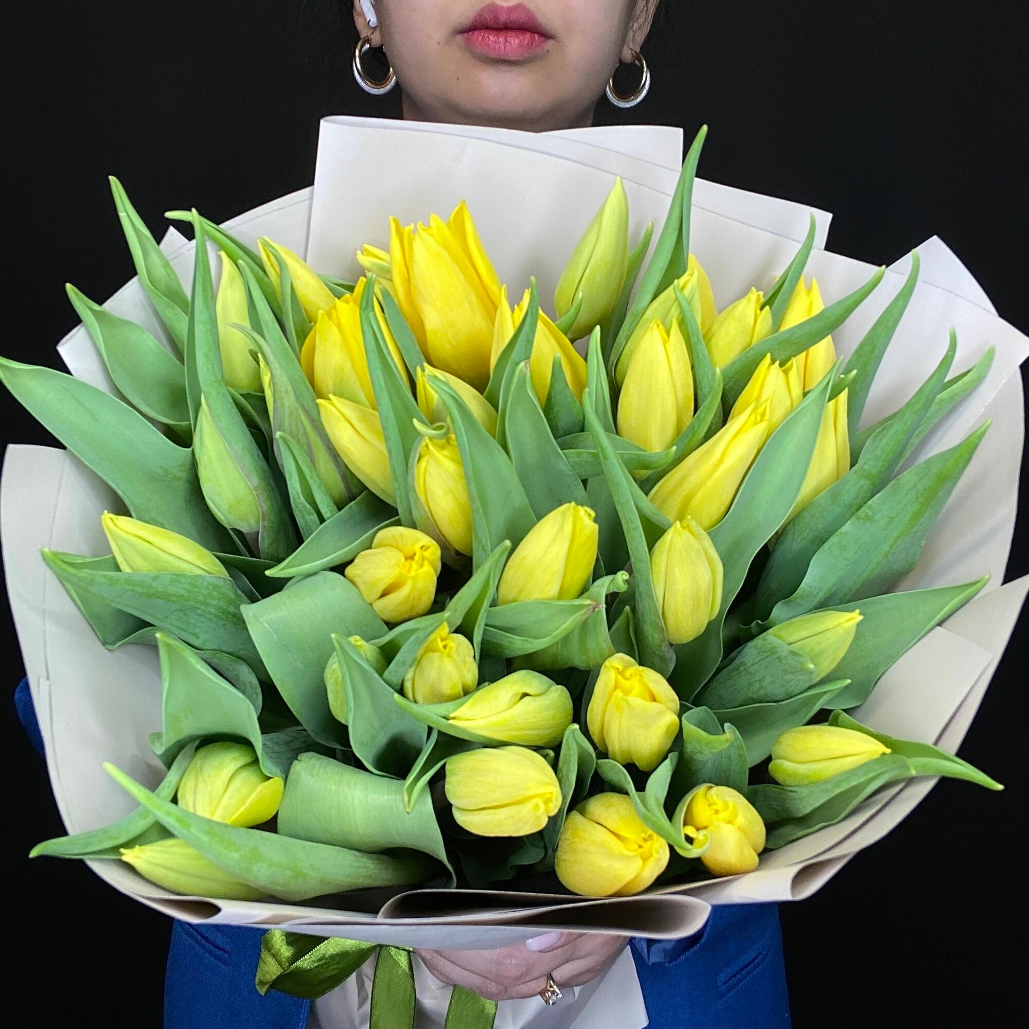 Желтые тюльпаны.