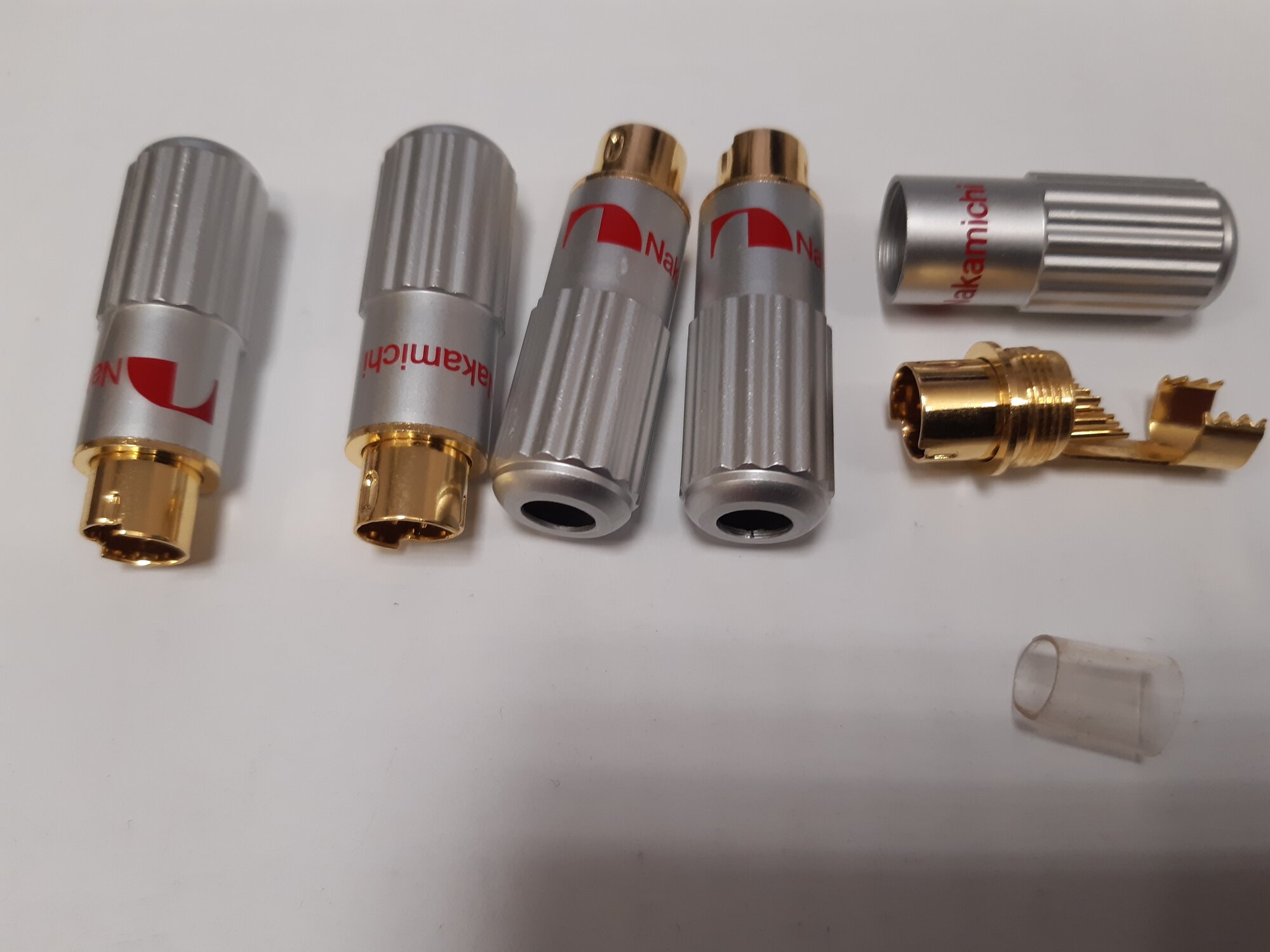 Штекер SVHS 8pin под пайку (комплект 3 штуки)