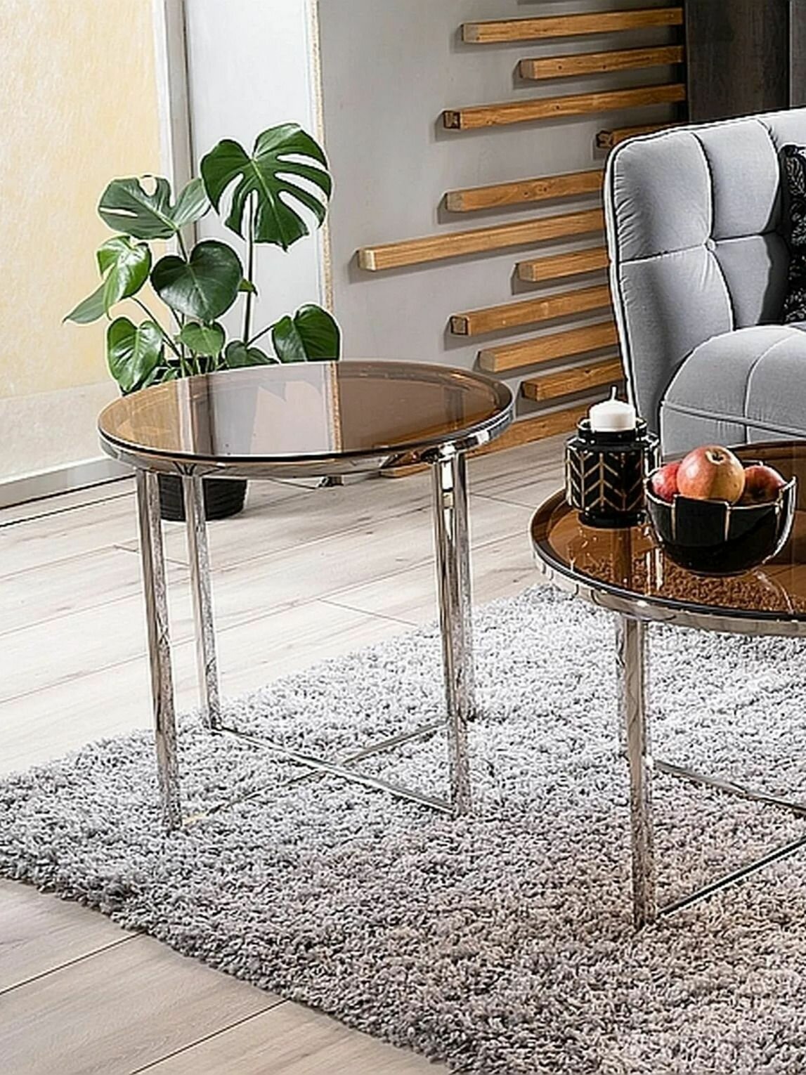 Журнальный столик SIGNAL CRYSTAL B закаленное стекло янтарного цвета, каркас: серебристый.