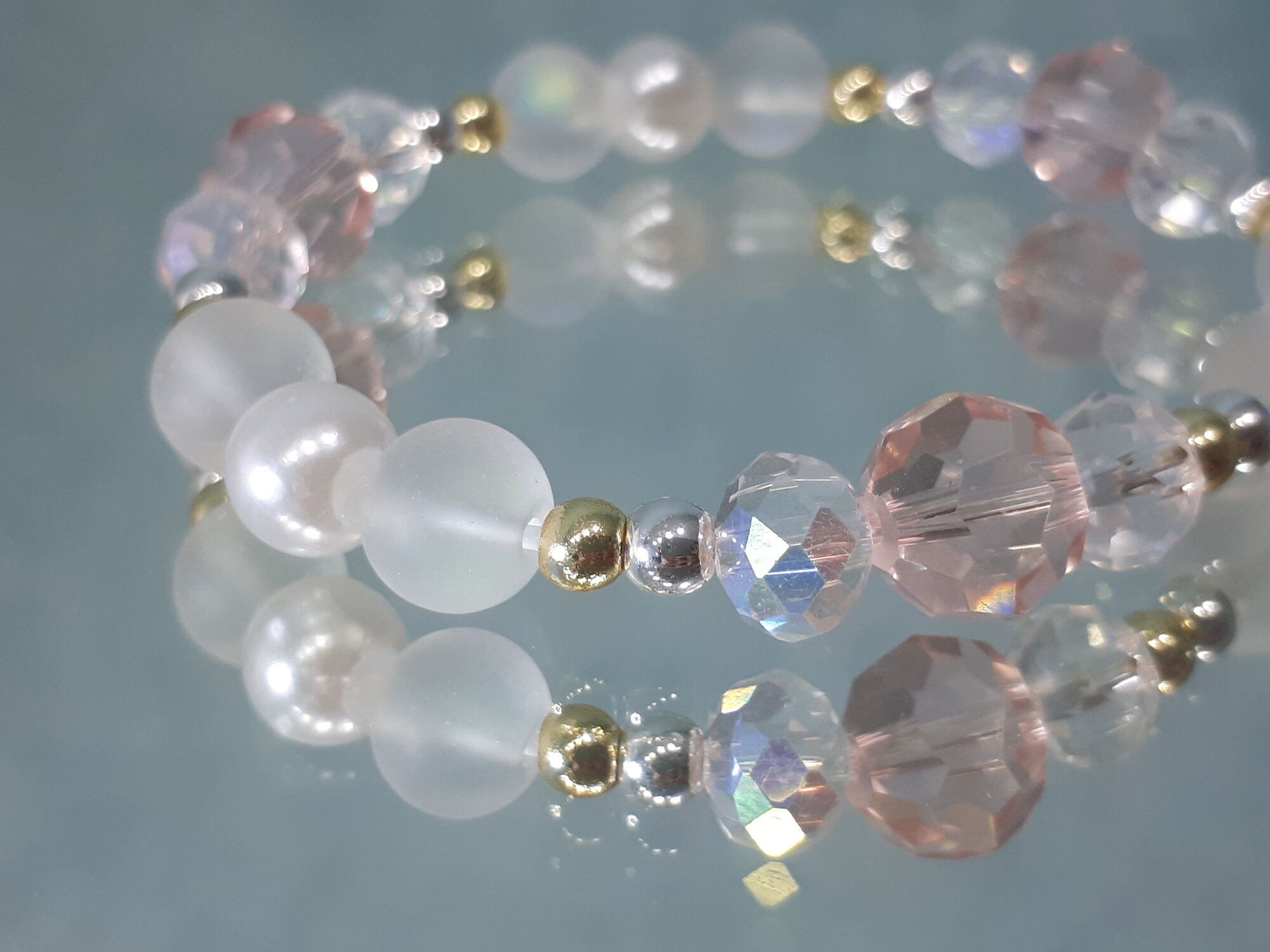 Эластичный браслет