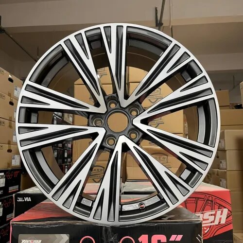 FADI H993F Колесный диск Штампованный 18x8" PCD5х112 ET35 D66.45