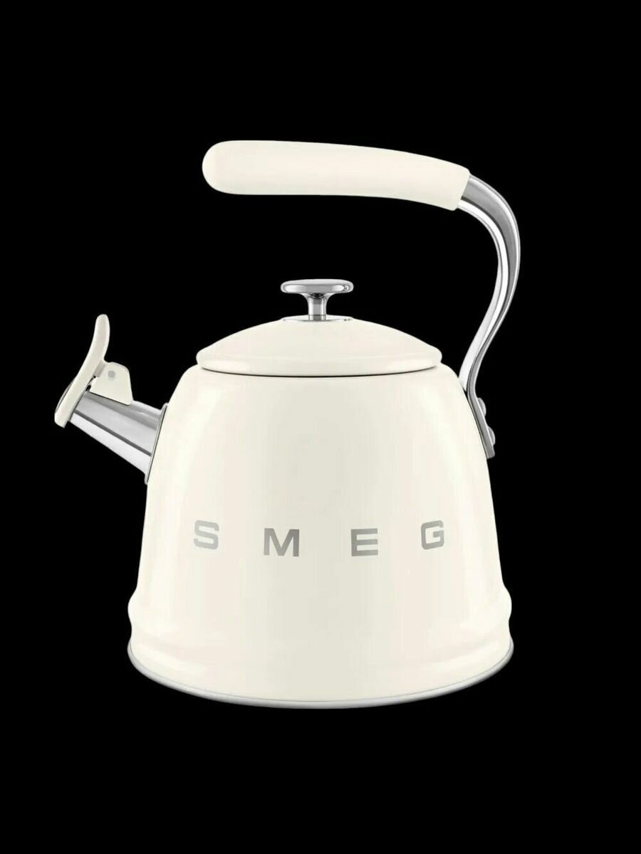 Чайник со свистком Smeg для плиты