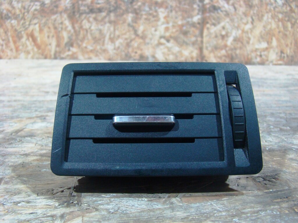 Ford Kuga 1 Дефлектор воздушный 1326379