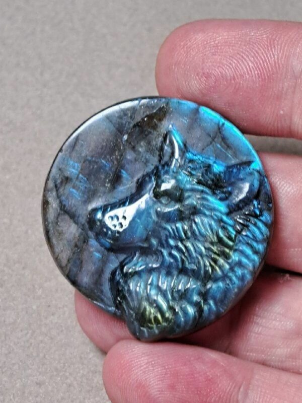 Фигурка волк, лабрадор, натуральный камень, декор для дома, для интерьера, талисман, оберег, амулет, сувенир, 25 гр