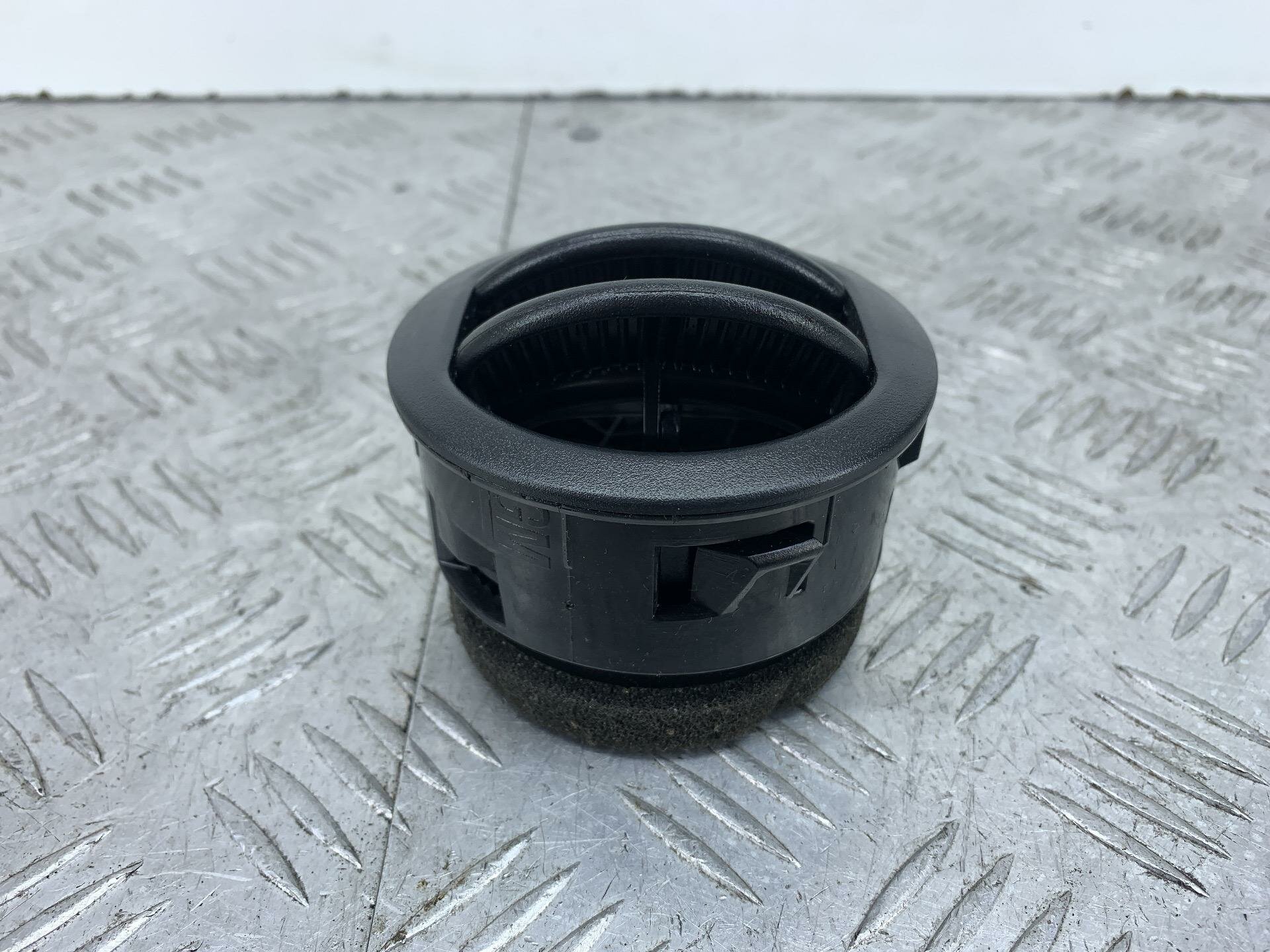 Дефлектор обдува салона Chevrolet Spark M300 (2009 - 2016) 94564445