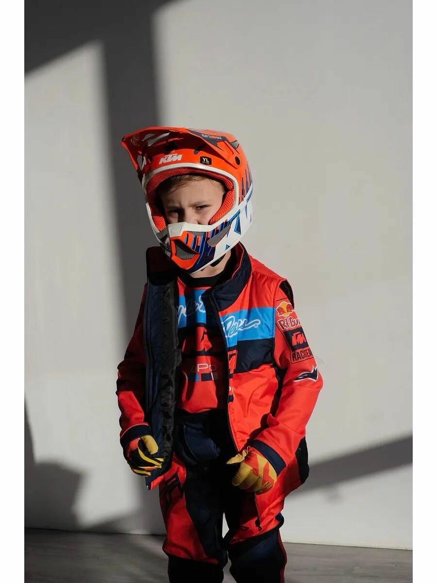 Жилет утеплённый